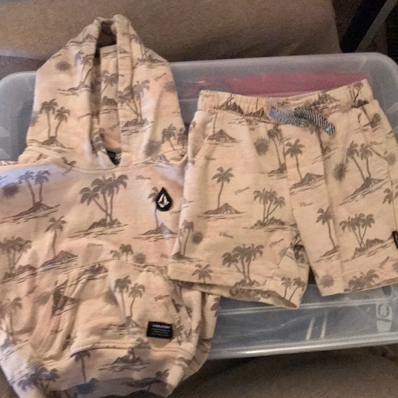 Volcom | Matching Sets | Volcom Beach Palm Trees Hoodie Shorts Set Boys ...